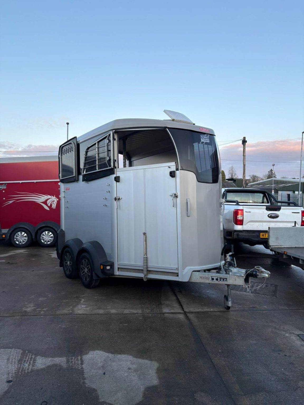 Wilcox @ Edgemere | UK Horse Trailer | Ifor Williams